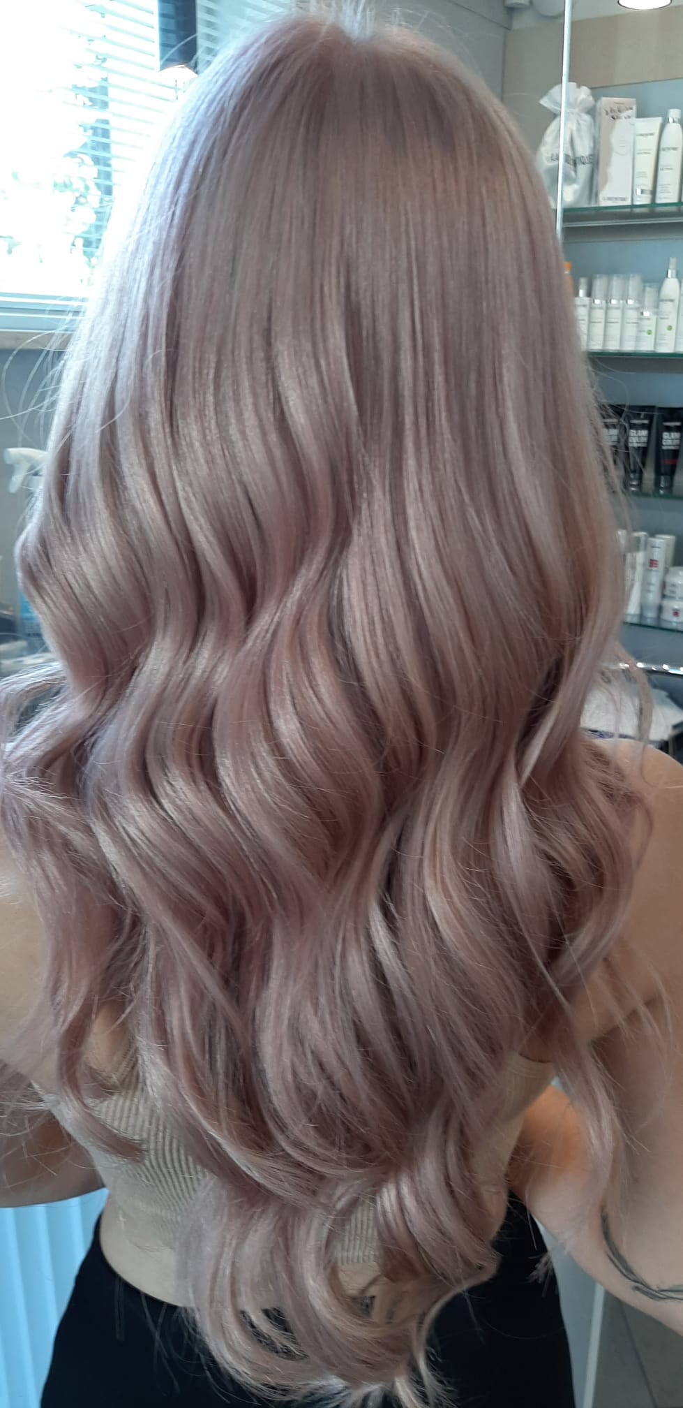 Marzena Sarna — Salon Fryzjerski